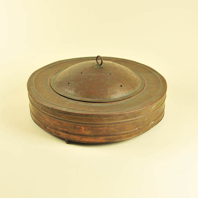 Brasero de Bronce | Museo Nacional Benjamín Vicuña Mackenna