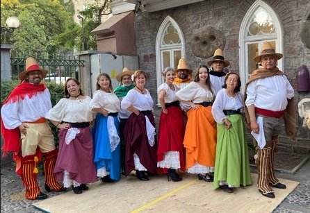 ¡Celebremos este 18 con una tradicional Chingana del siglo XIX! | Museo ...